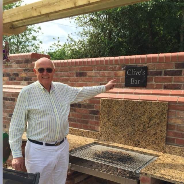 Clive's Bar on Tour | Longest Day Golf | Macmillan Cancer Support